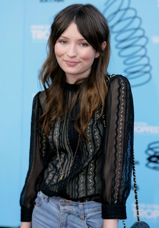 Emily Browning | Scrolller