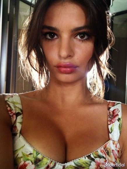 Emily Ratajkowski huge cleavage (instagram) | Scrolller