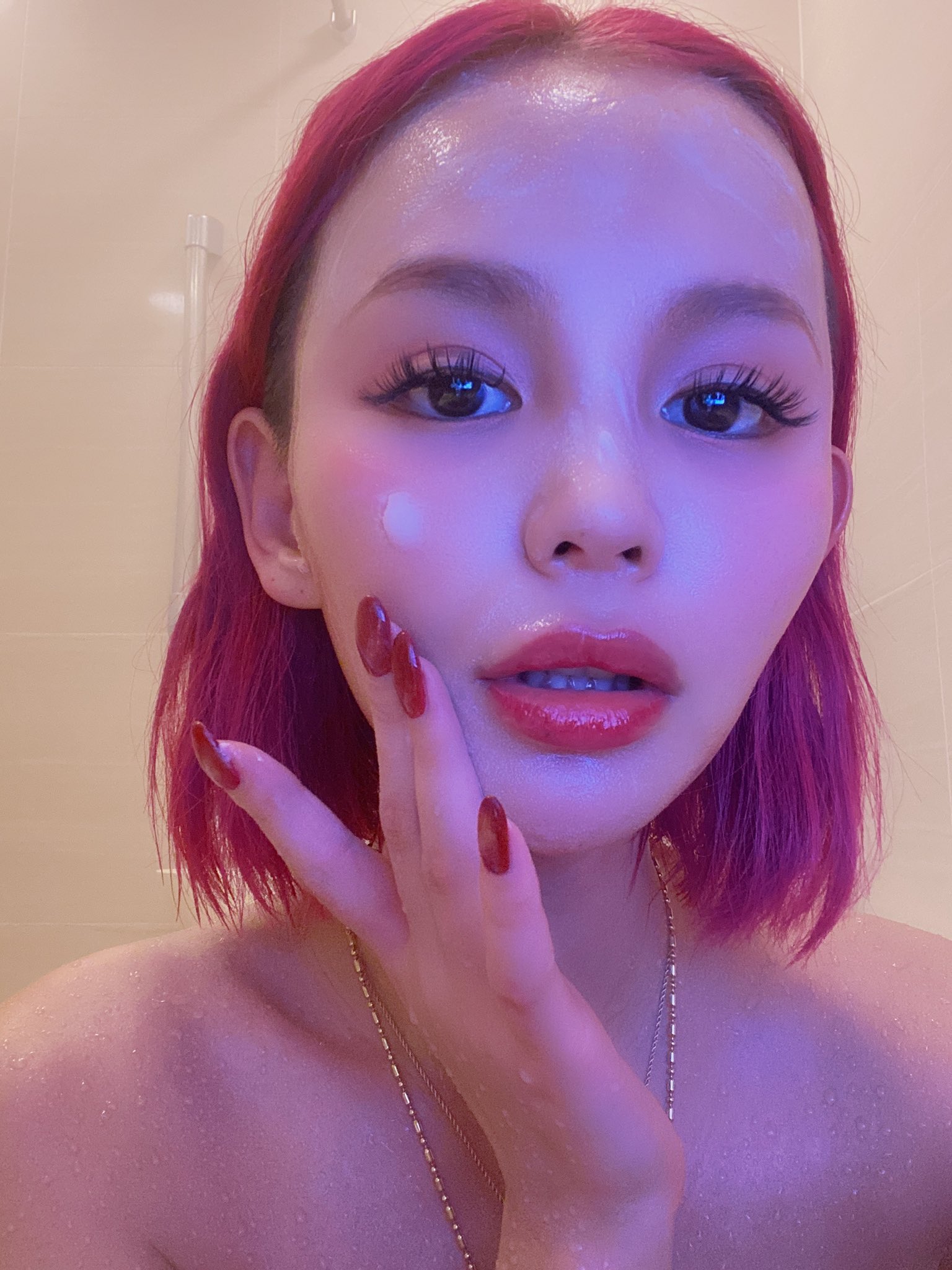 Emiri Okazaki Scrolller