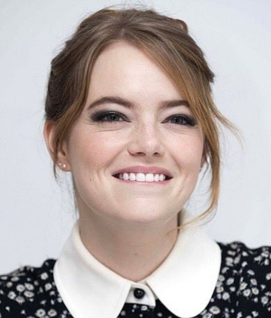Emma Stone | Scrolller