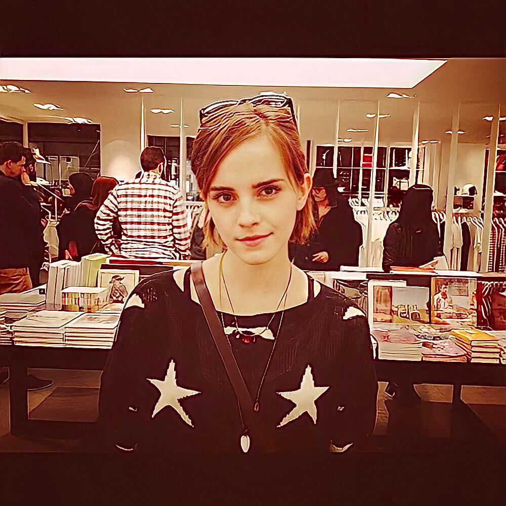 Emma Watson | Scrolller