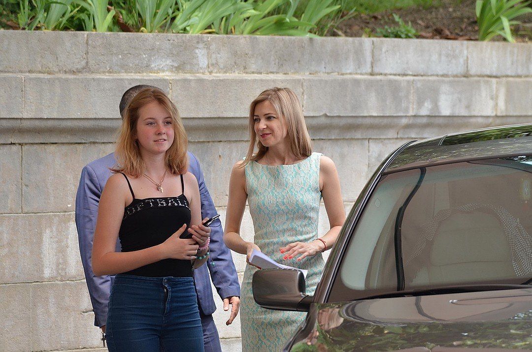 Empress at a summer rally | Scrolller