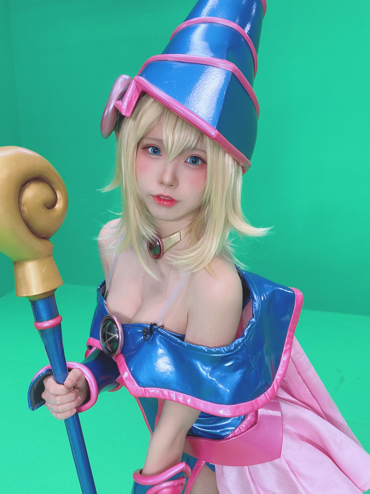 Enako - Yugioh Dark Magican Girl | Scrolller