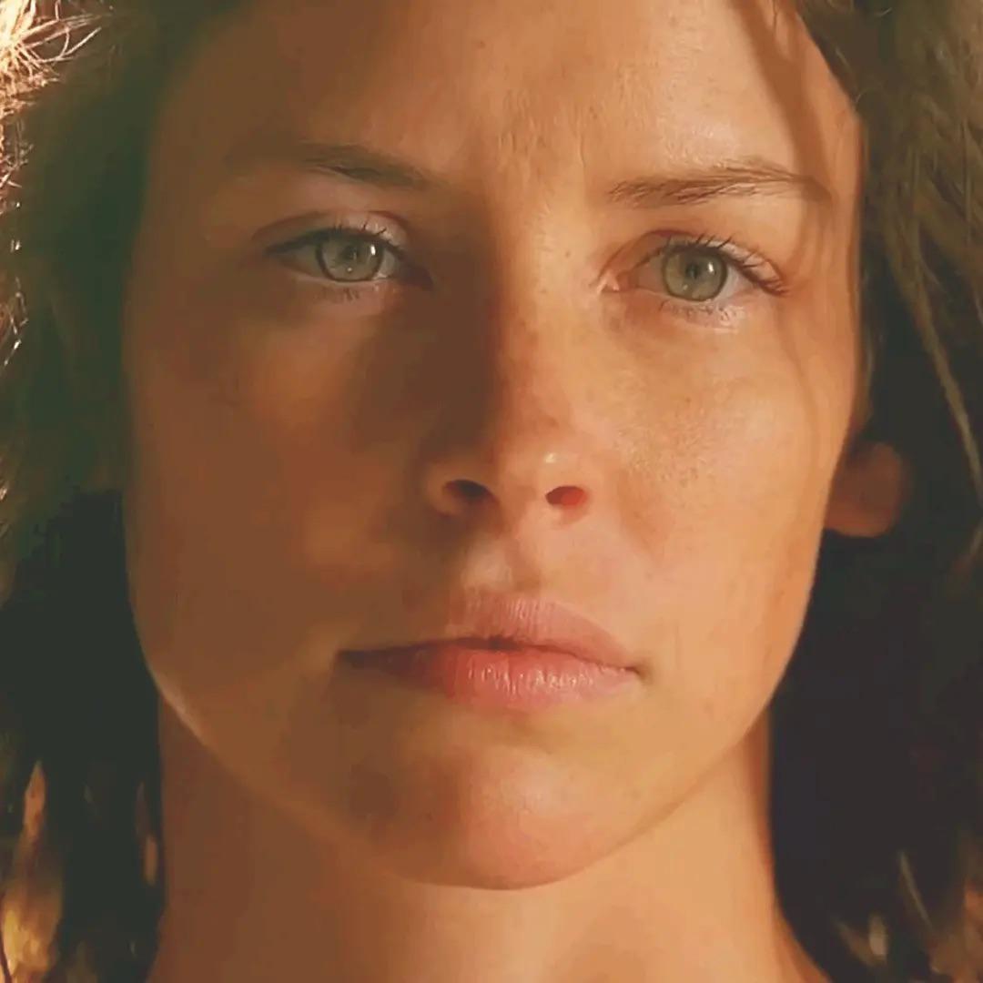 Evangeline Lilly | Scrolller