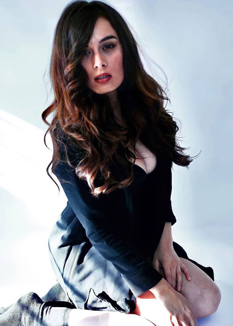 Evelyn Sharma | Scrolller