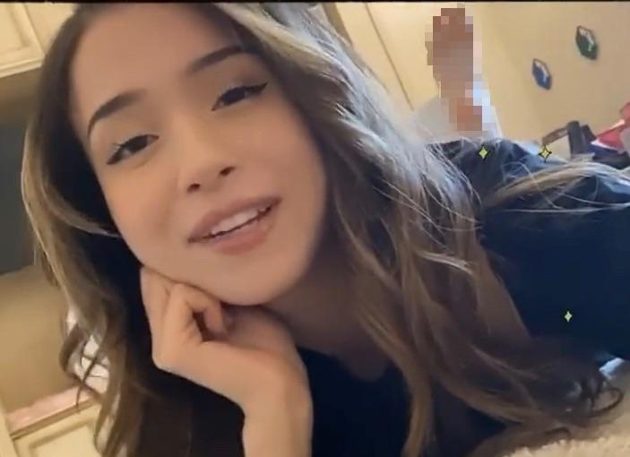 do Queen Poki’s censored soles make you leak? | Scrolller