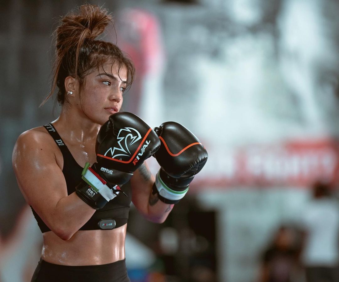 Even when she Trains She Looks Hot as Hell (Tracy Cortez) | Scrolller