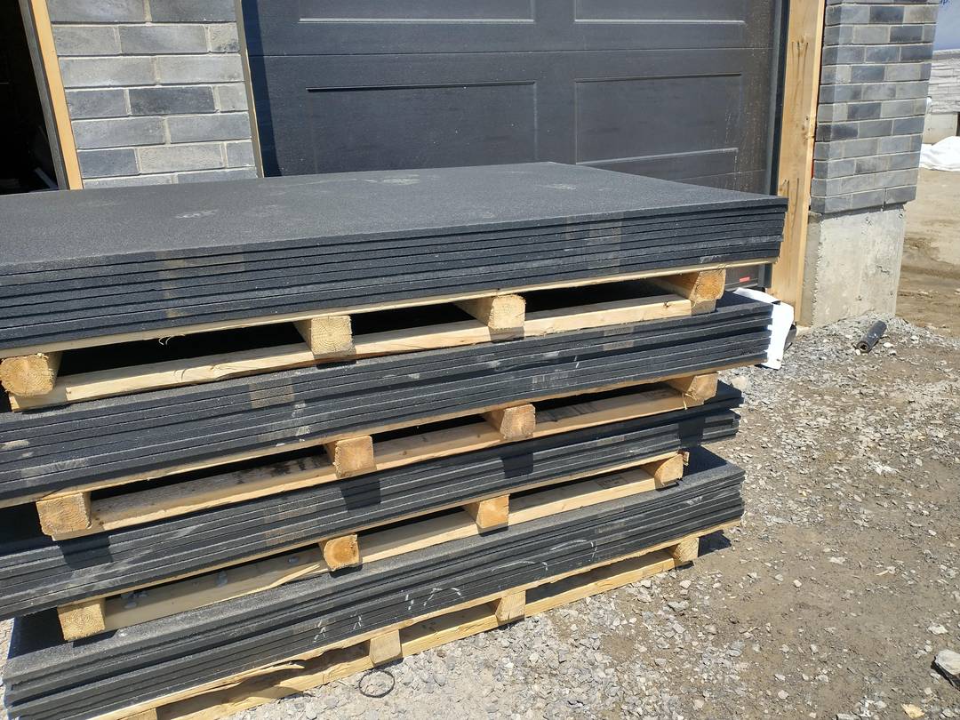 Every home gym should be built on a solid foundation... 32 4x6x3/4 mats!! | Scrolller