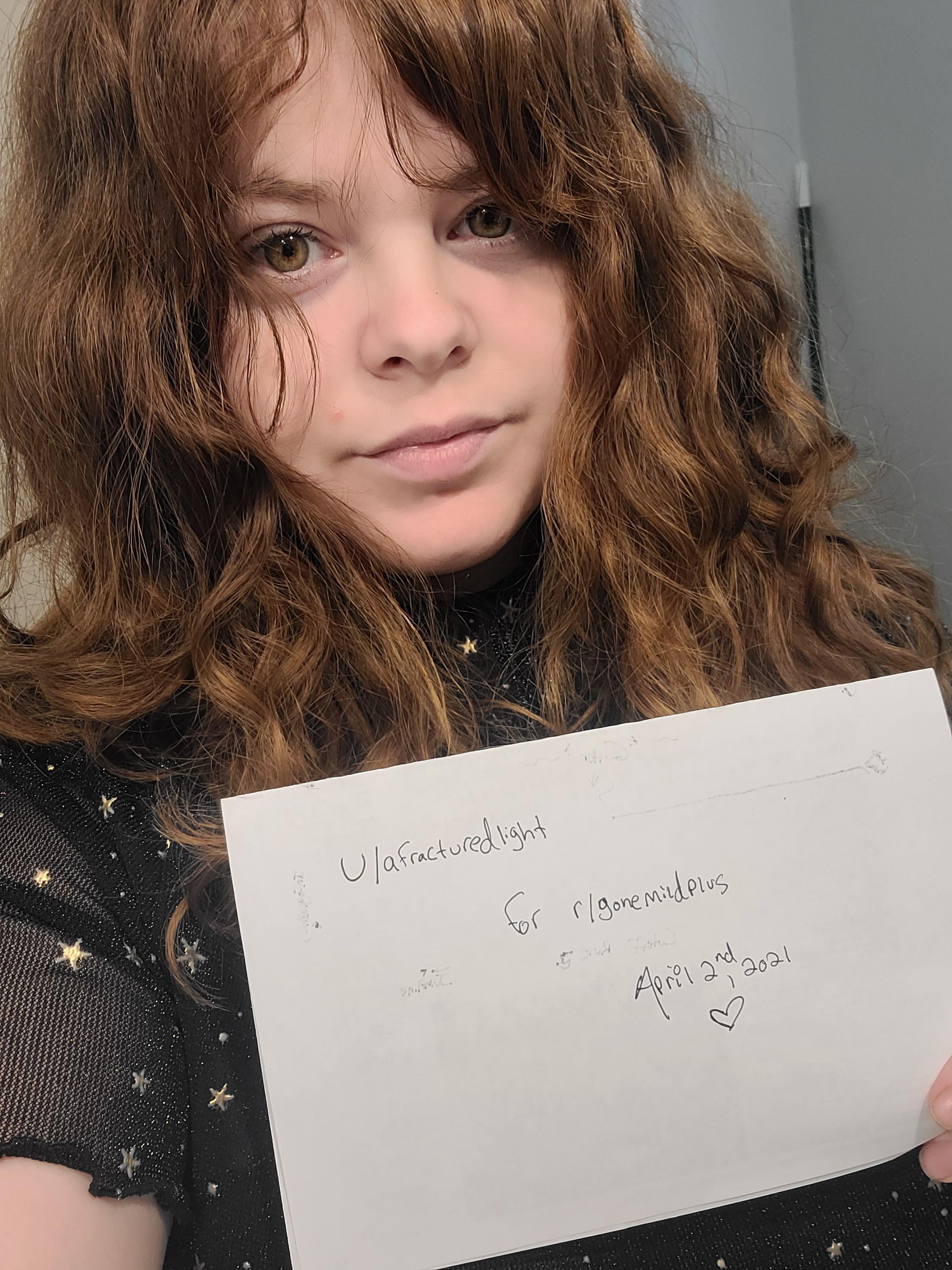 Excuse my lack of makeup but here's my verification post! | Scrolller