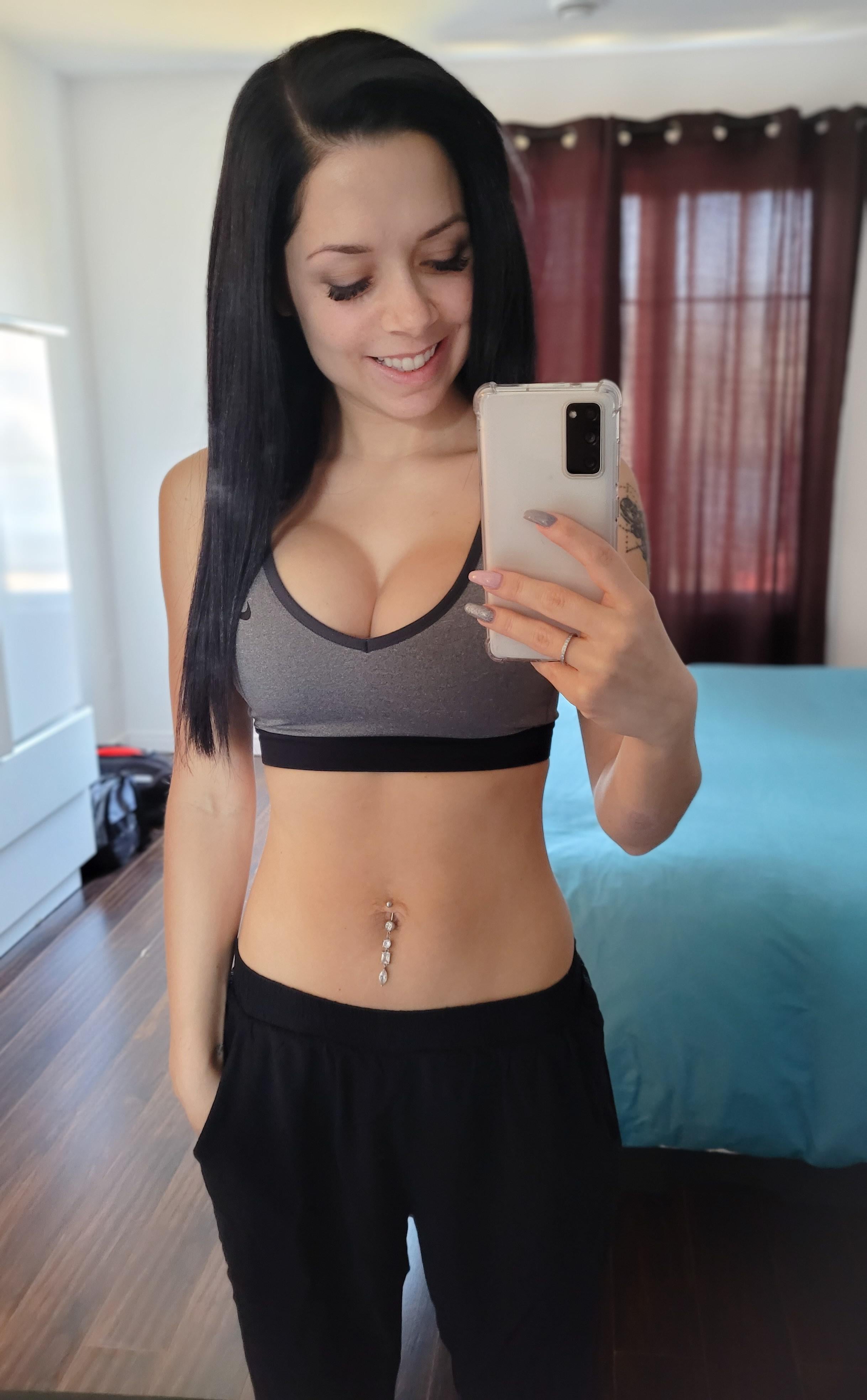 Single mom F30 | Scrolller