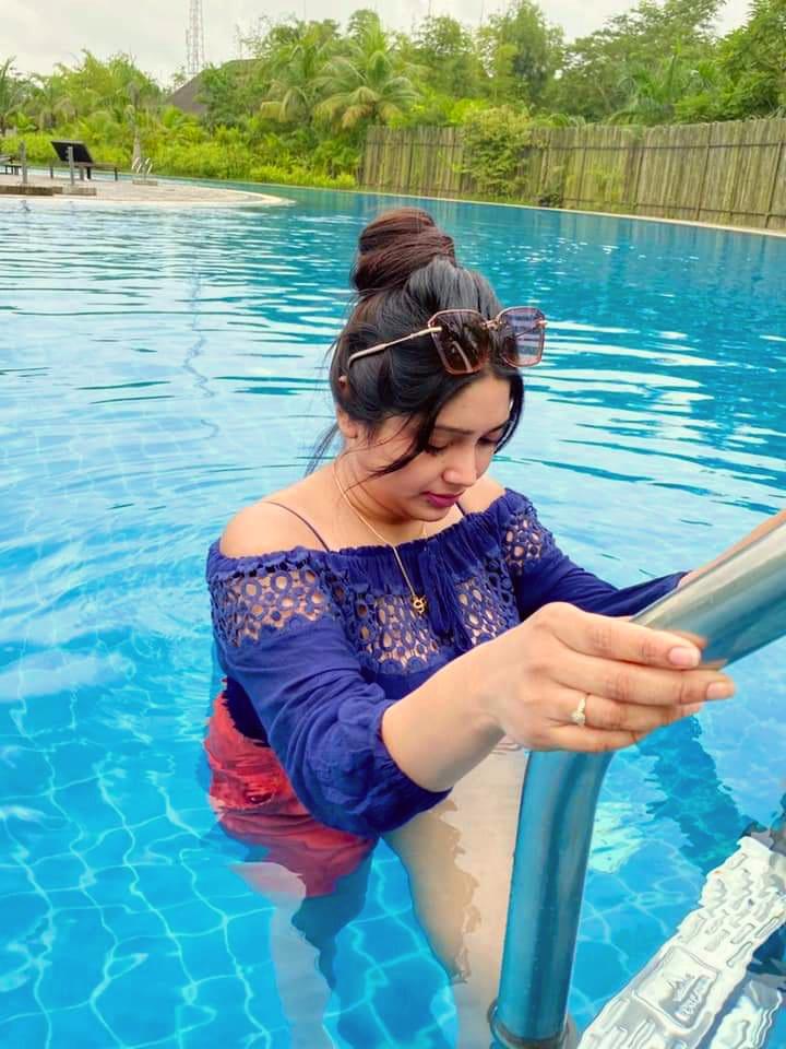 🔥🥰 Extremely Cute GF gets Captured by her boyfriend while having fun in Bed " Pic's Collection ...