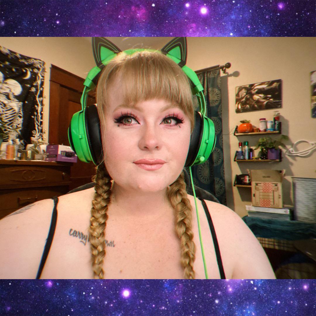 [F/30] Did some gamer girl makeup yesterday 💕 I think it went well, excuse my messy office lol ...