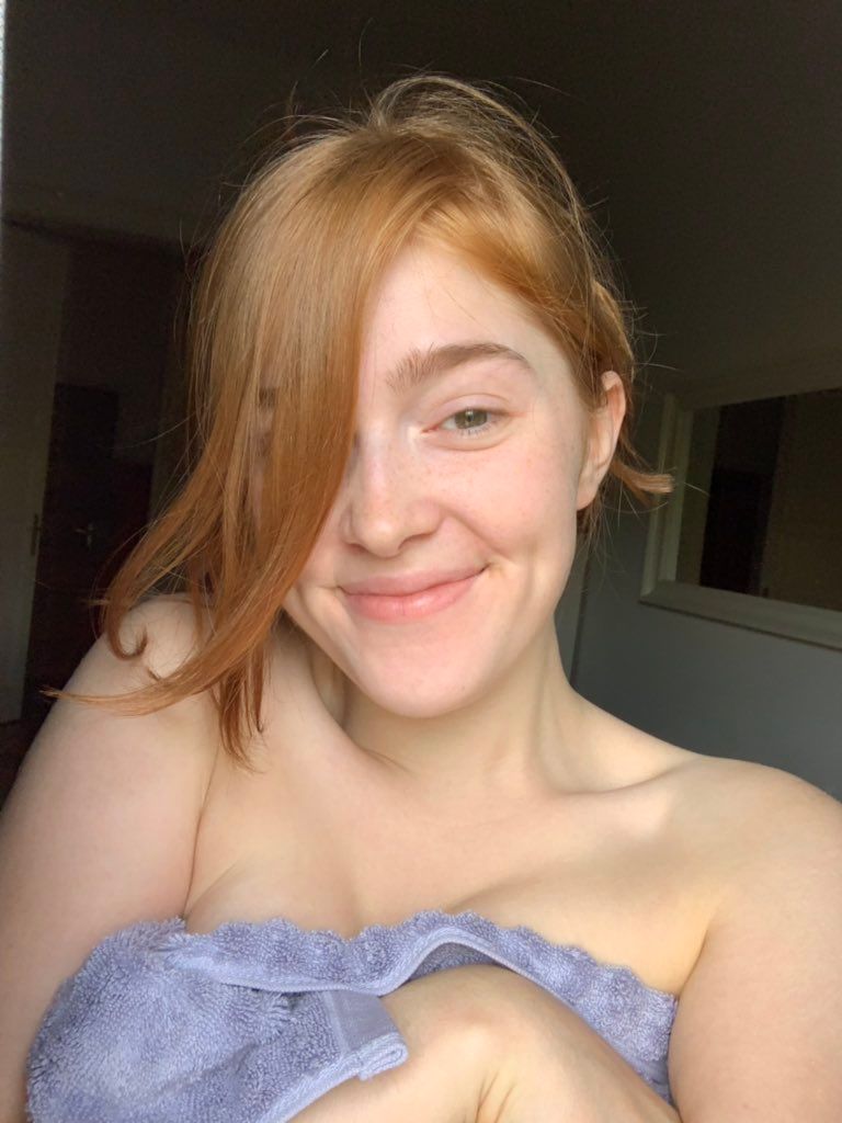 [F]Are you here for me?let's talk and have a good time.Text me now!!Kik: Xdemi2 | Scrolller