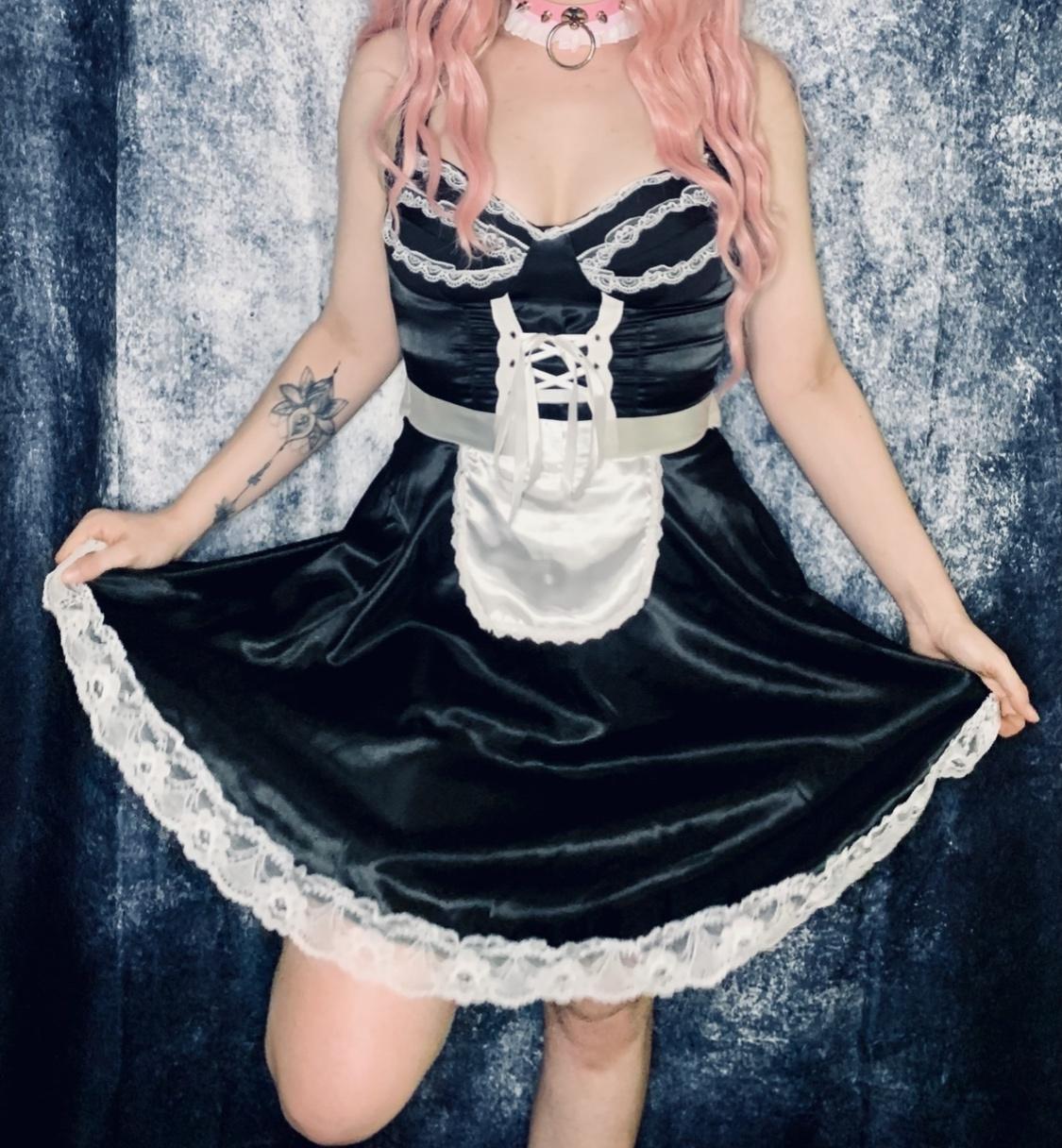 (f) - Are you craving a freeuse whore? | Scrolller