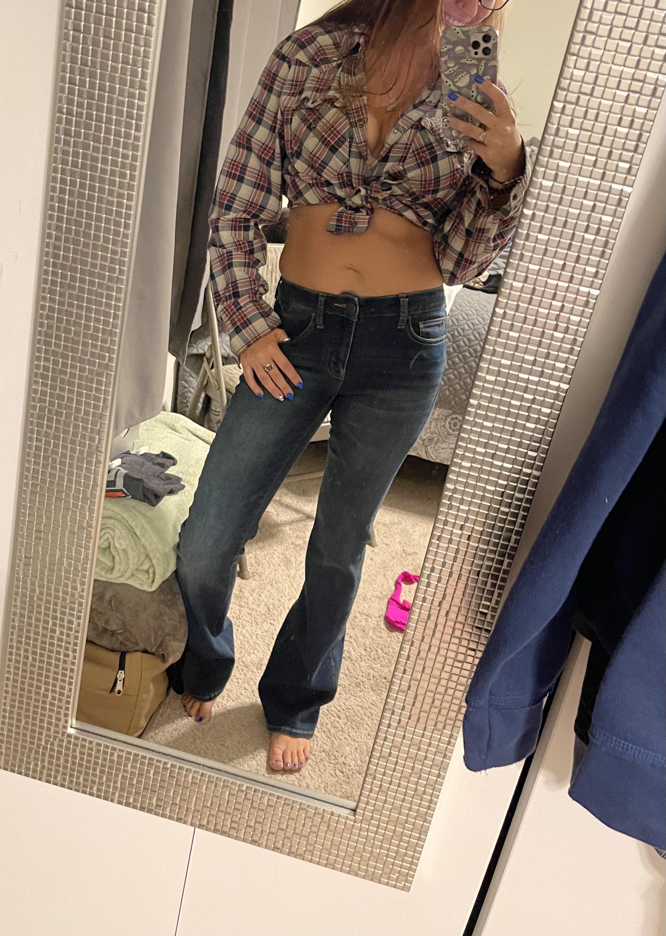 (F) just wanted to show off my new jeans!! | Scrolller