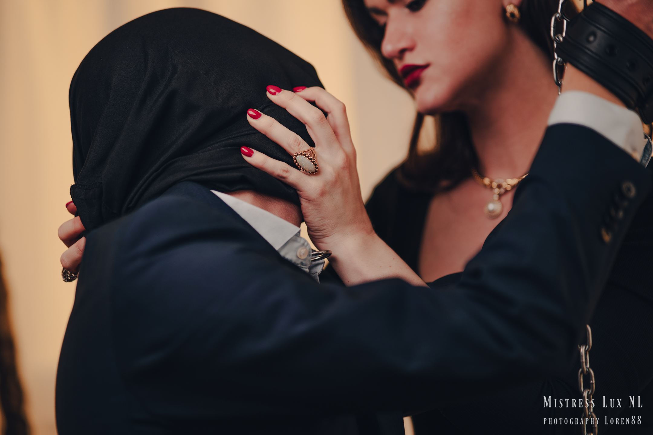 Listen and surrender | Scrolller