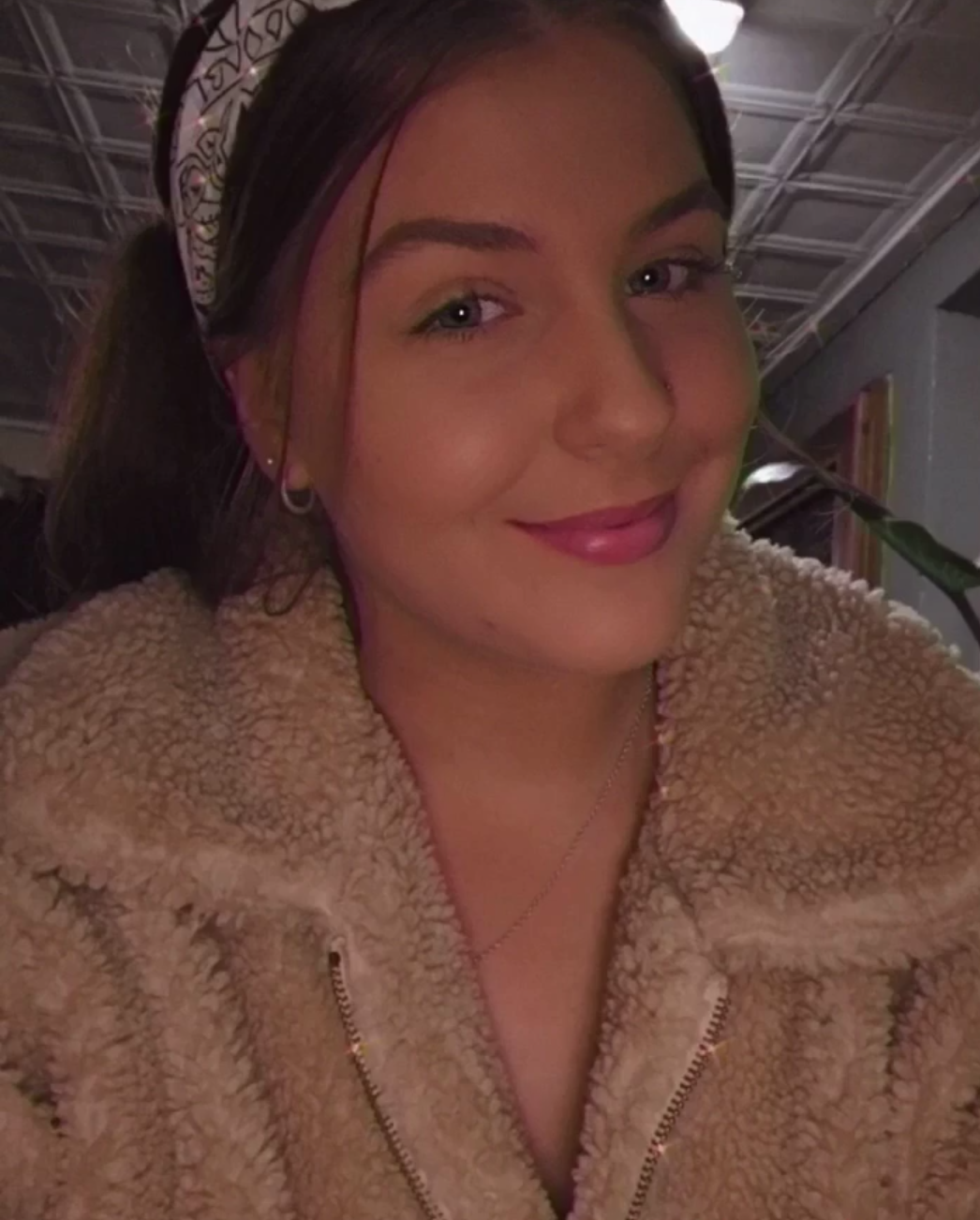 [F18] feeling cute x | Scrolller