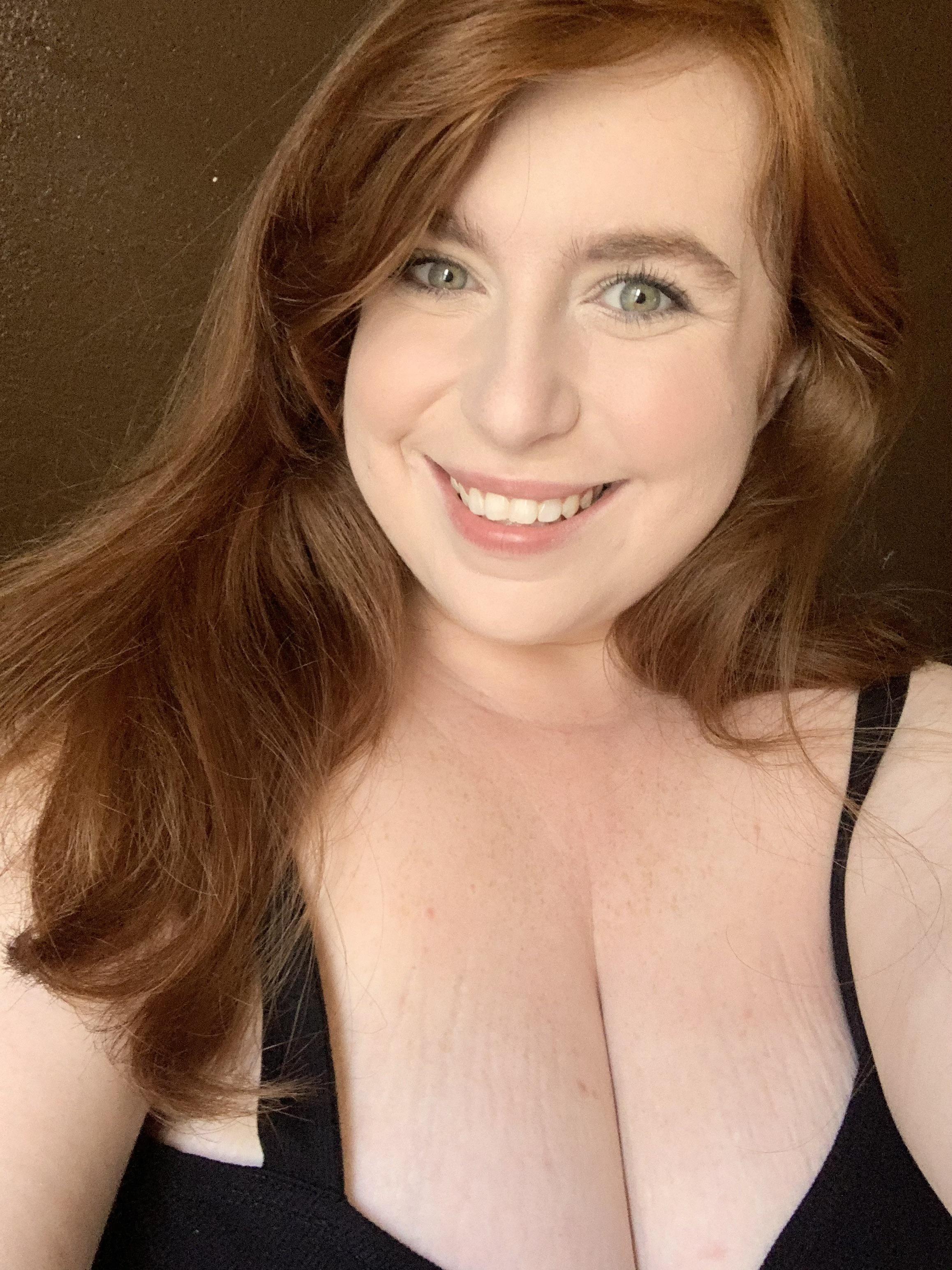 [F25] Hair is a bit messy, but I think I look nice ☺️ | Scrolller