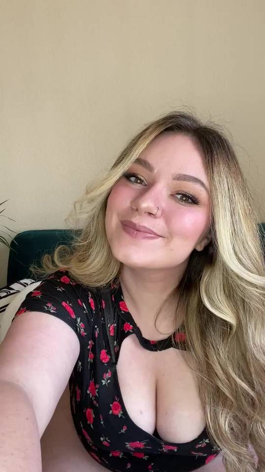 Don’t forget to give our new BBW/Chubby sub a follow. Creators- we will have a new goddess of ...