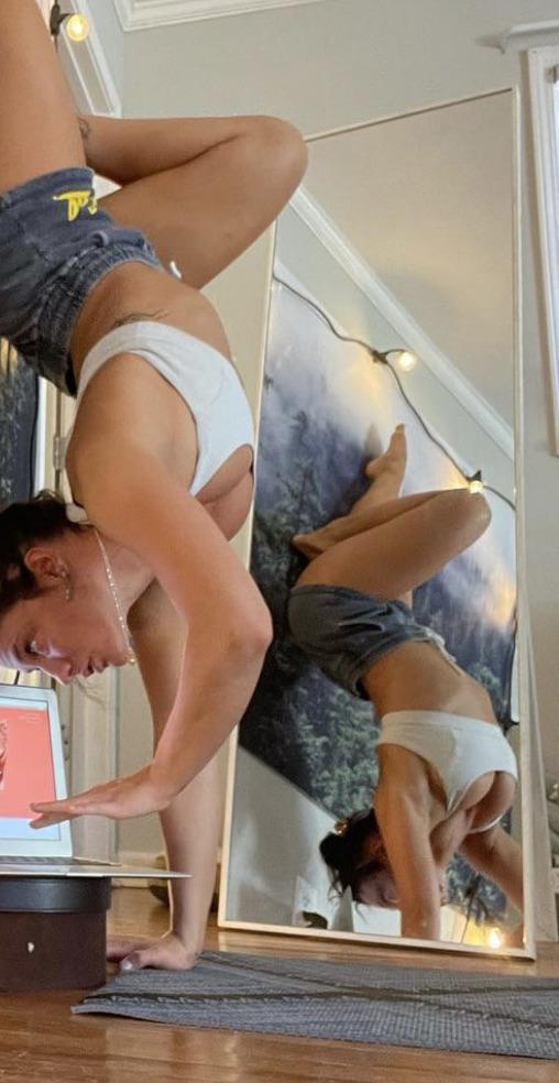 Falling out. | Scrolller