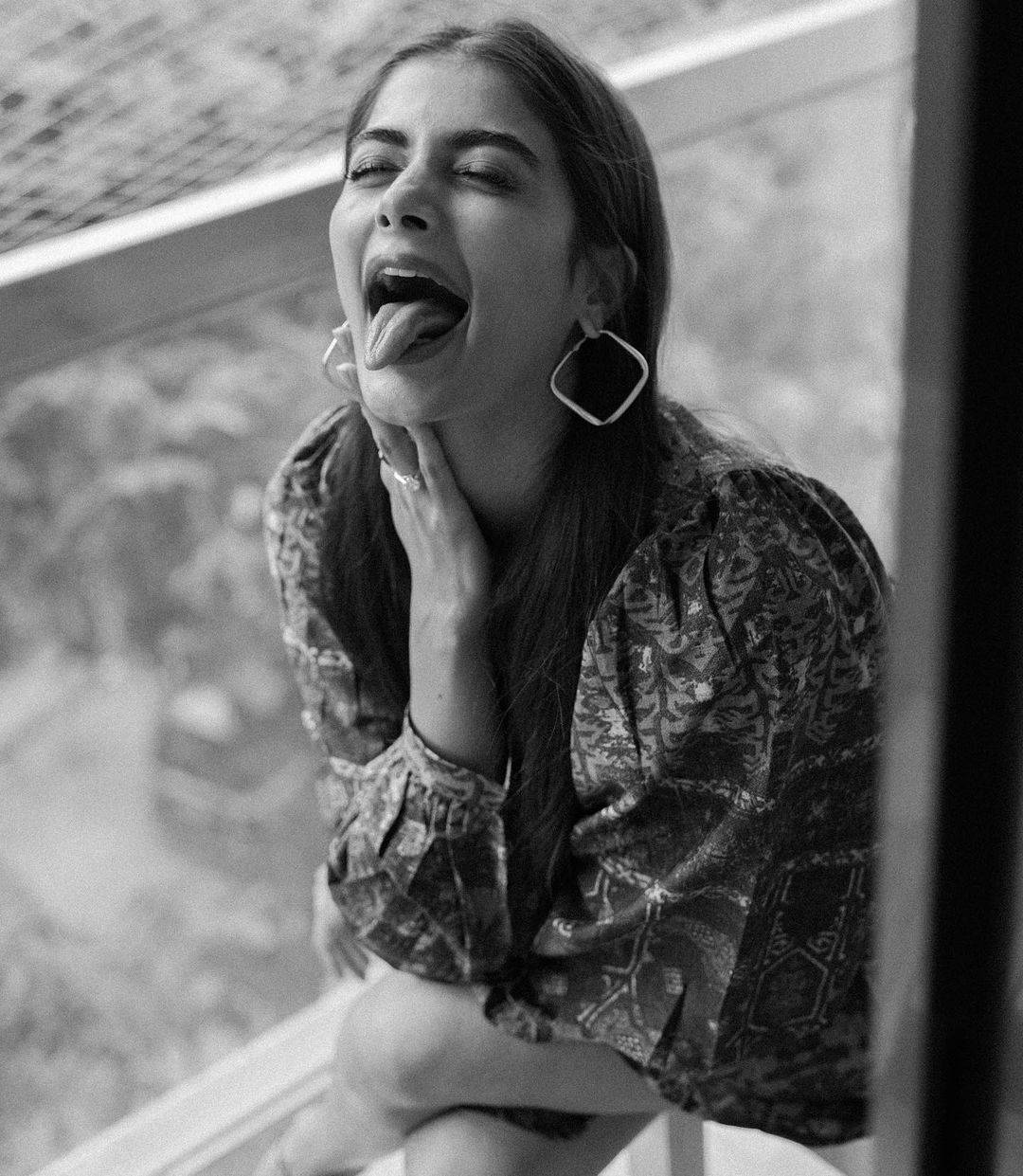 Feeding time anyone up to degrade her | Scrolller