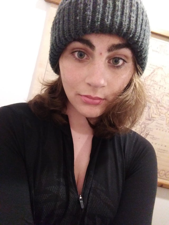 Feeling cute dispite the cold here | Scrolller