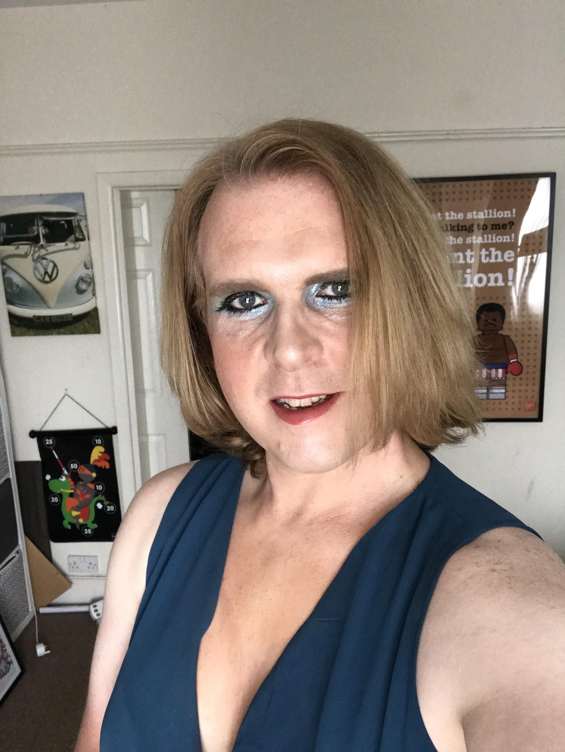 Feeling Cute Today 👗💋 Scrolller