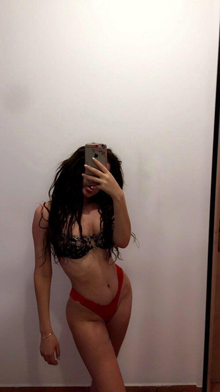 Feeling lonely tonight | Scrolller