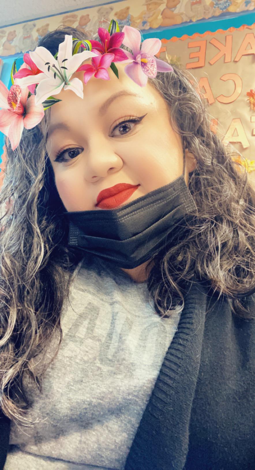 Feeling my red lipstick today | Scrolller