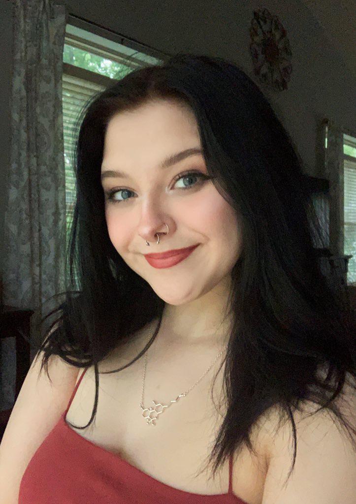 feeling pretty | Scrolller