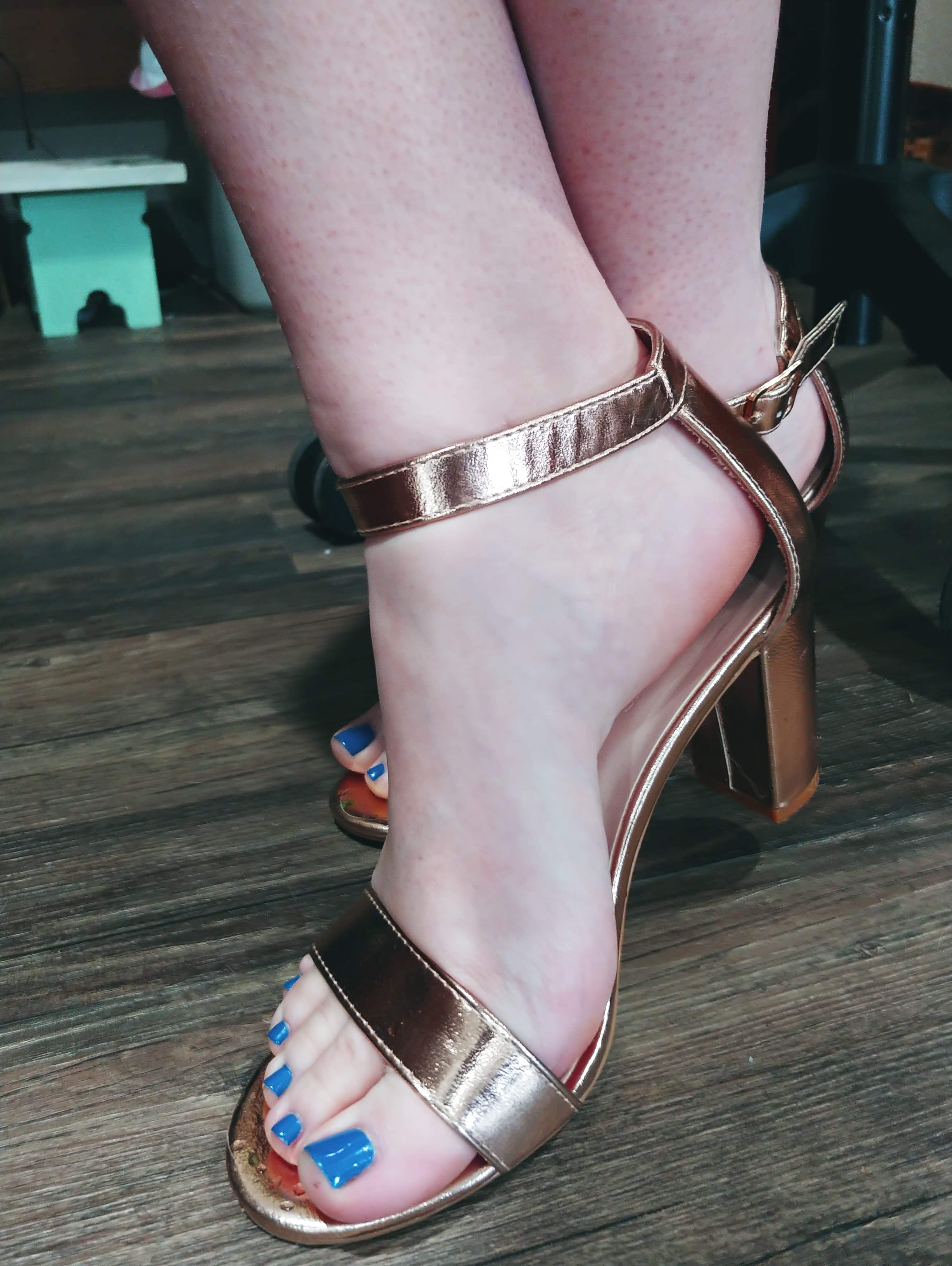 Feeling Rosey, Good Morning Monday 😘 | Scrolller