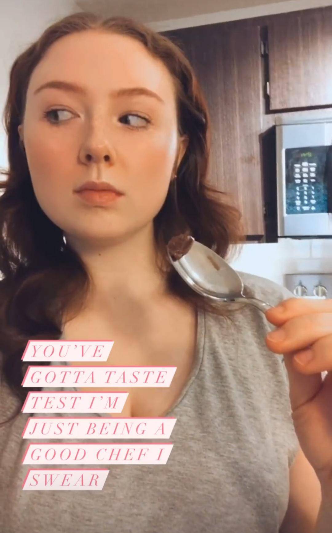 Feeling silly 21f | Scrolller