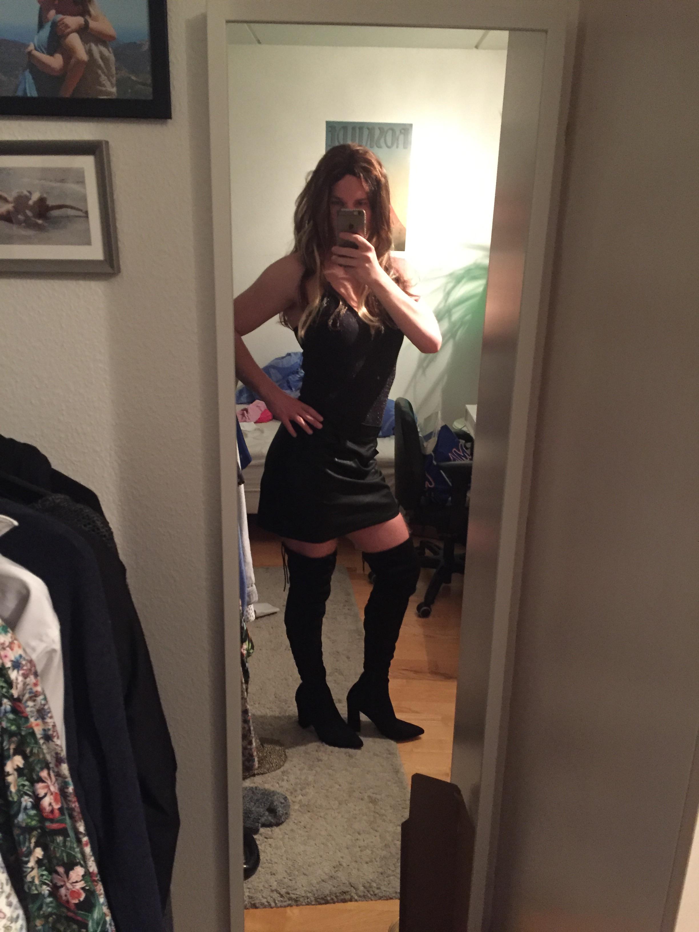 Feeling some CD mistress vibes😈 | Scrolller