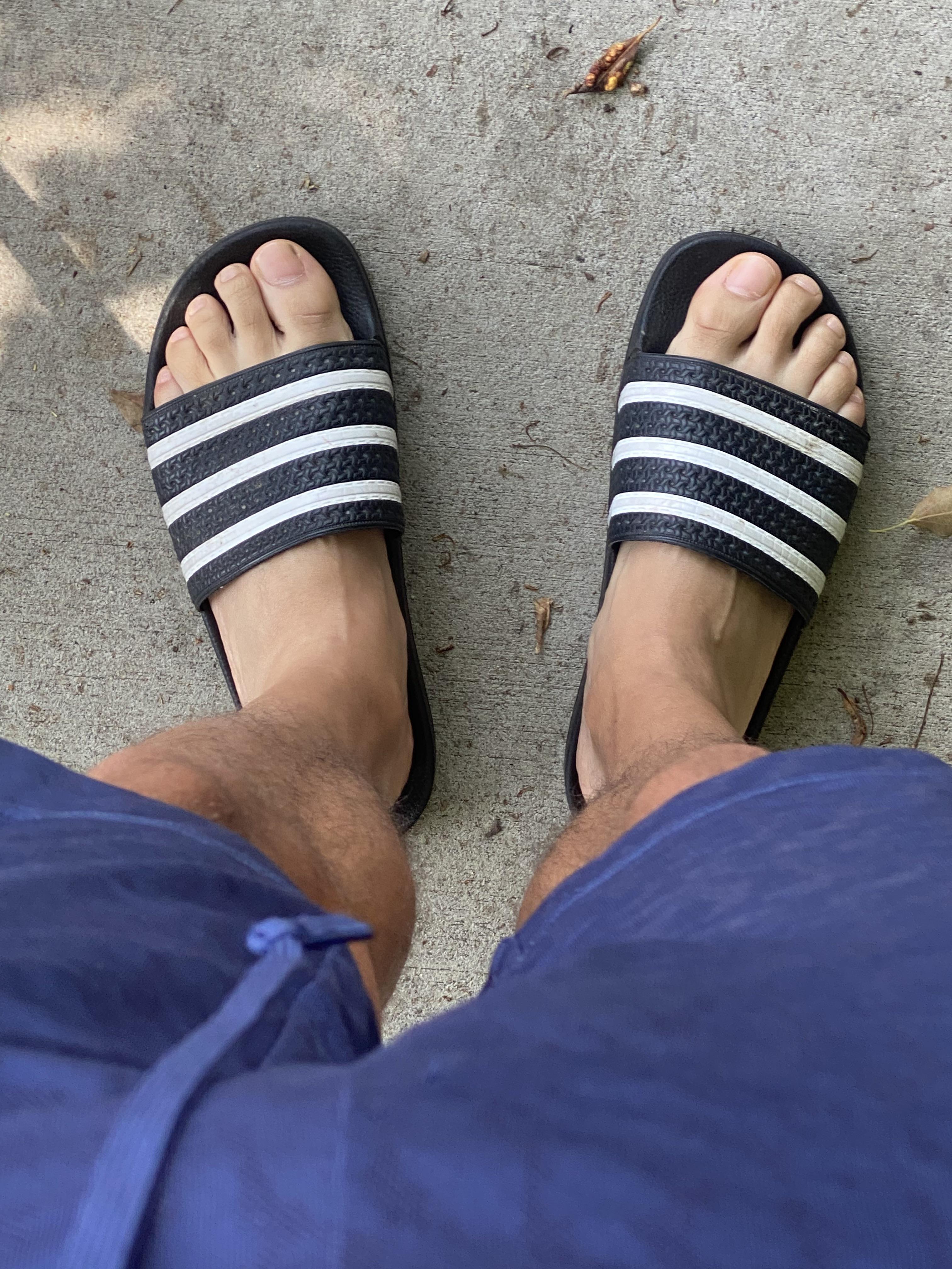 Feet Scrolller