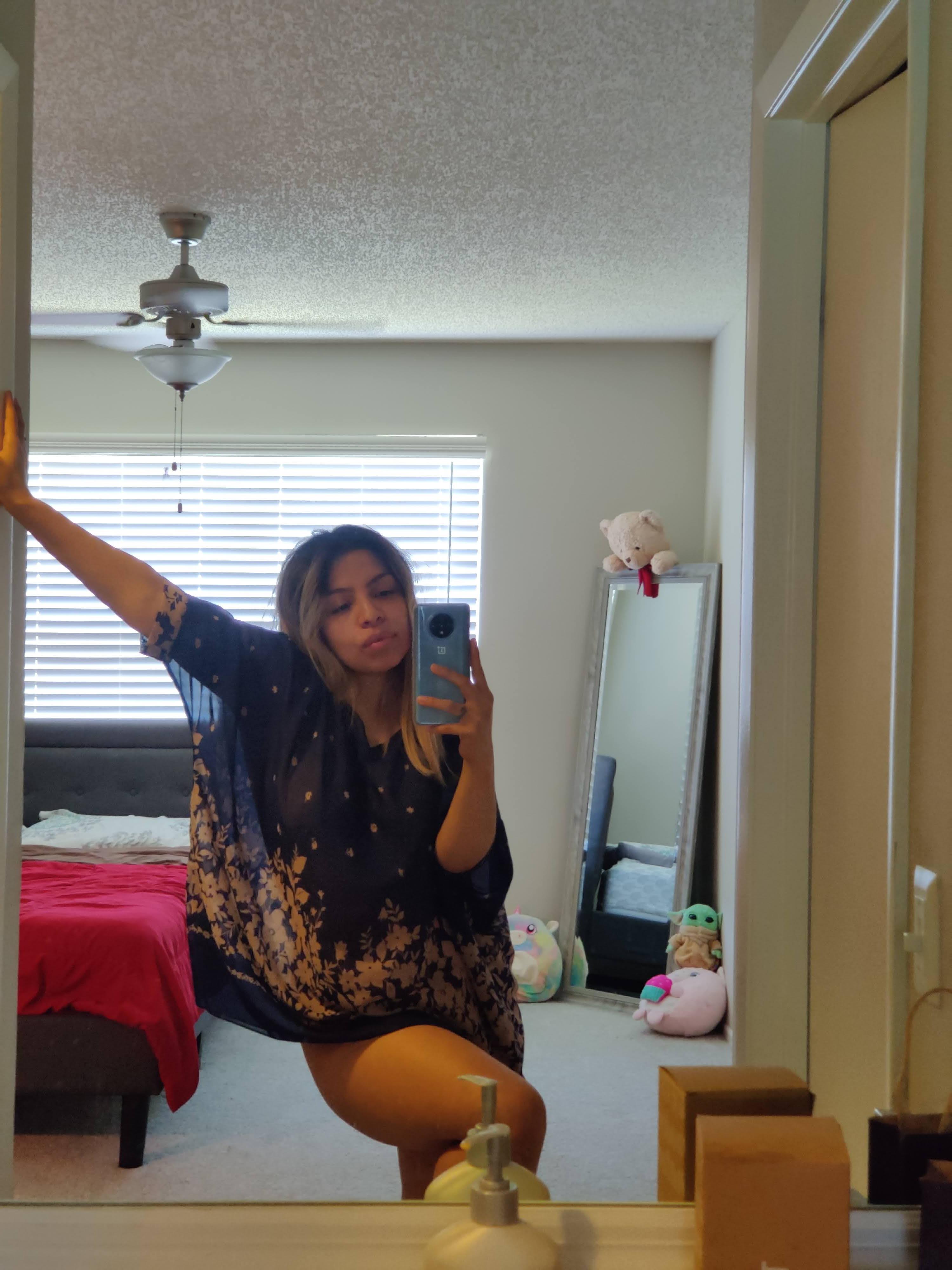 Feliz dia de las mujeres mis hermosas diosas! | Scrolller