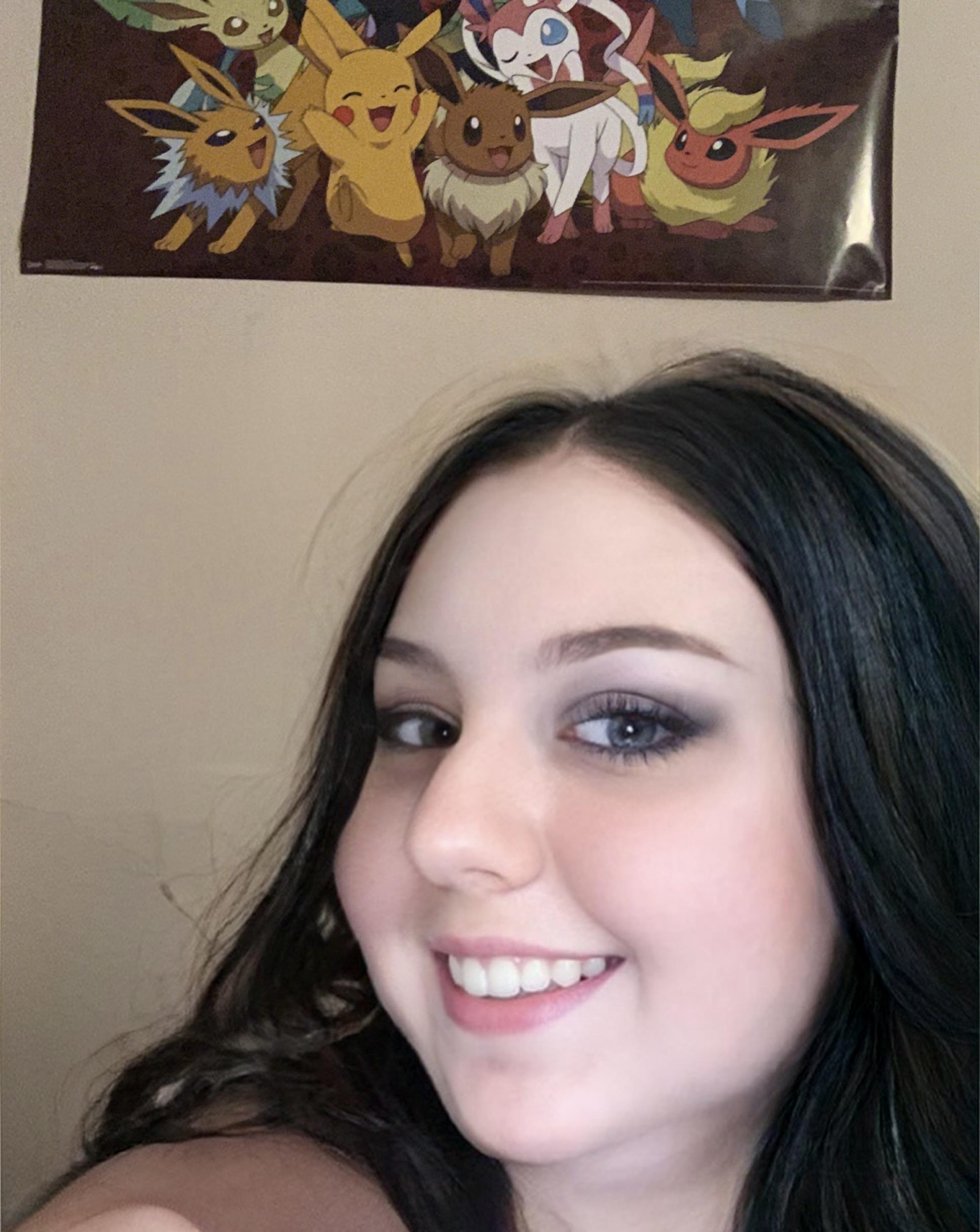 Felt cute and did my eyeshadow | Scrolller