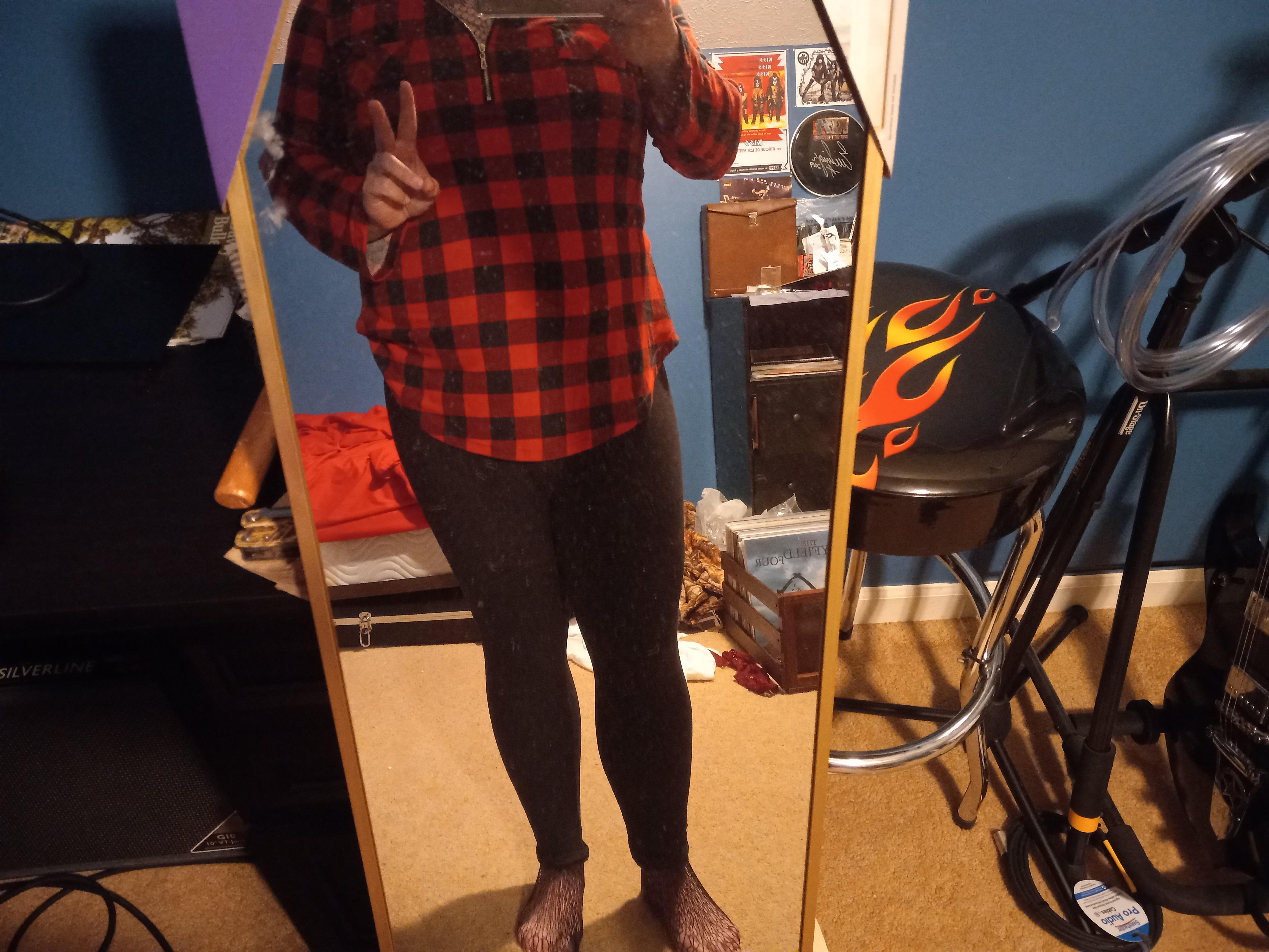 Felt cute and wanted to spread some body positivity 😊also first post in this community hiii🤗 ...