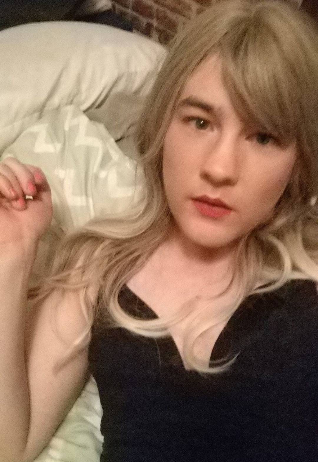 Felt cute ! | Scrolller