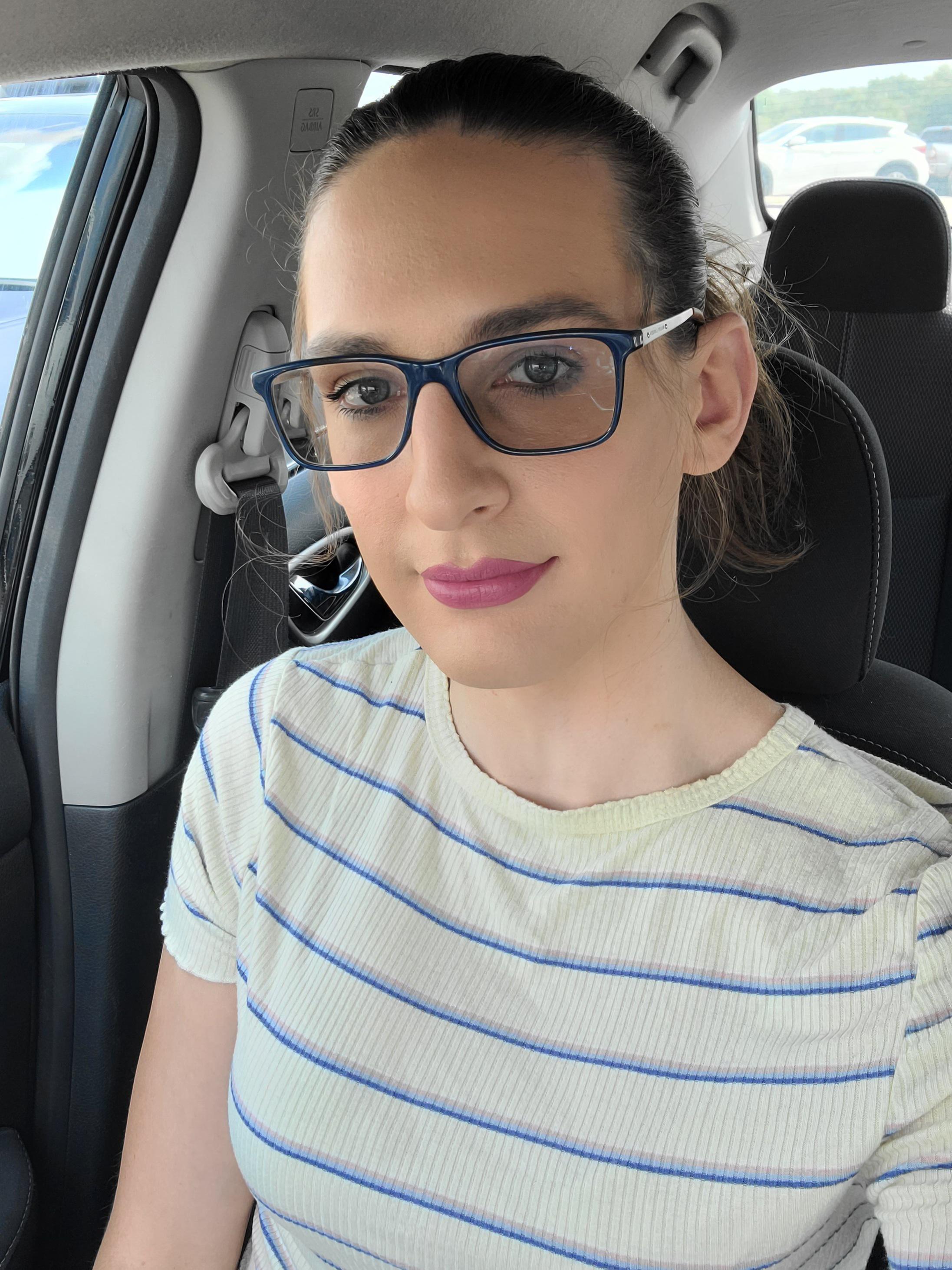 Felt cute could use a confidence boost lol | Scrolller