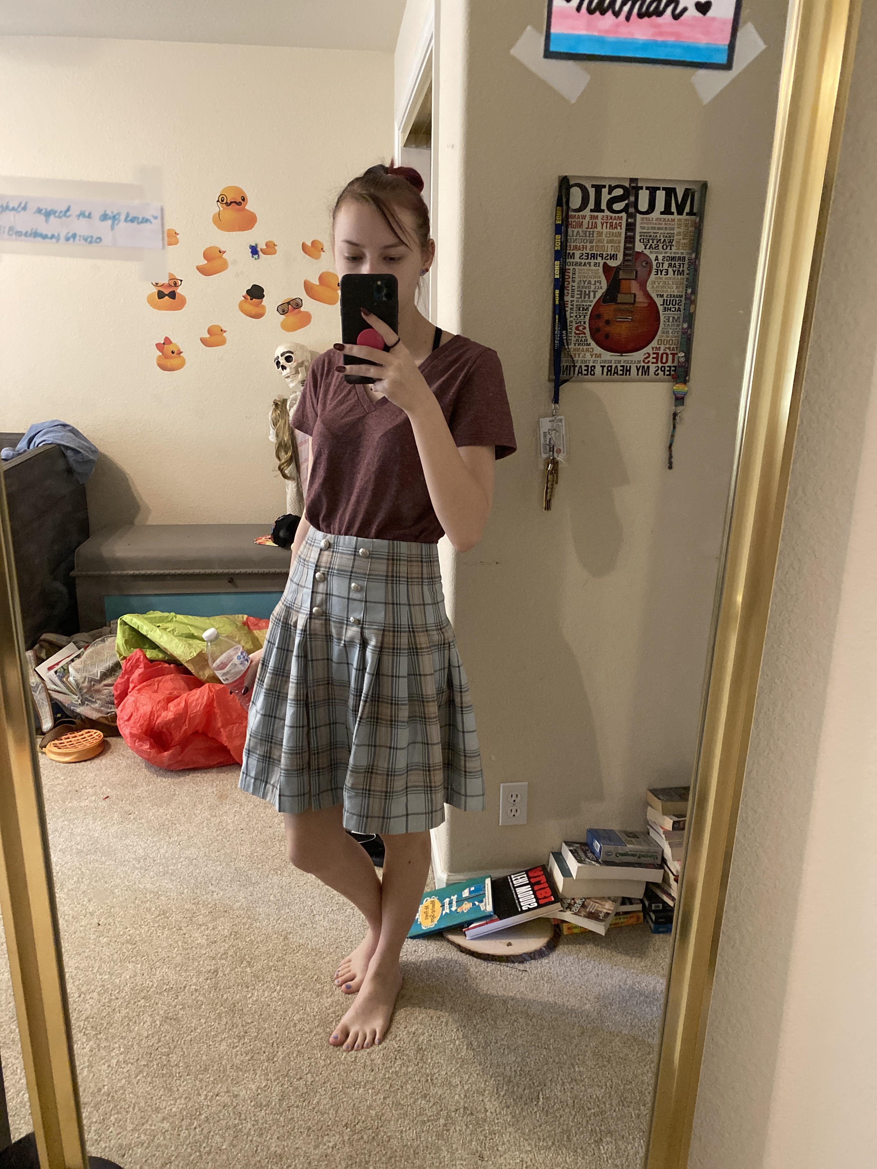 Felt extra cute and little! | Scrolller