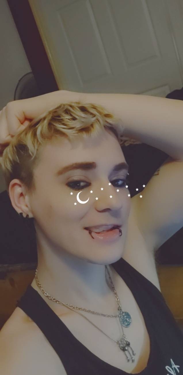 Felt Handsome 🦋 🌻🌞🐝 Scrolller
