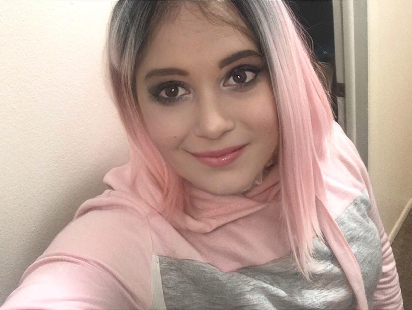 Felt Kinda Cute Scrolller