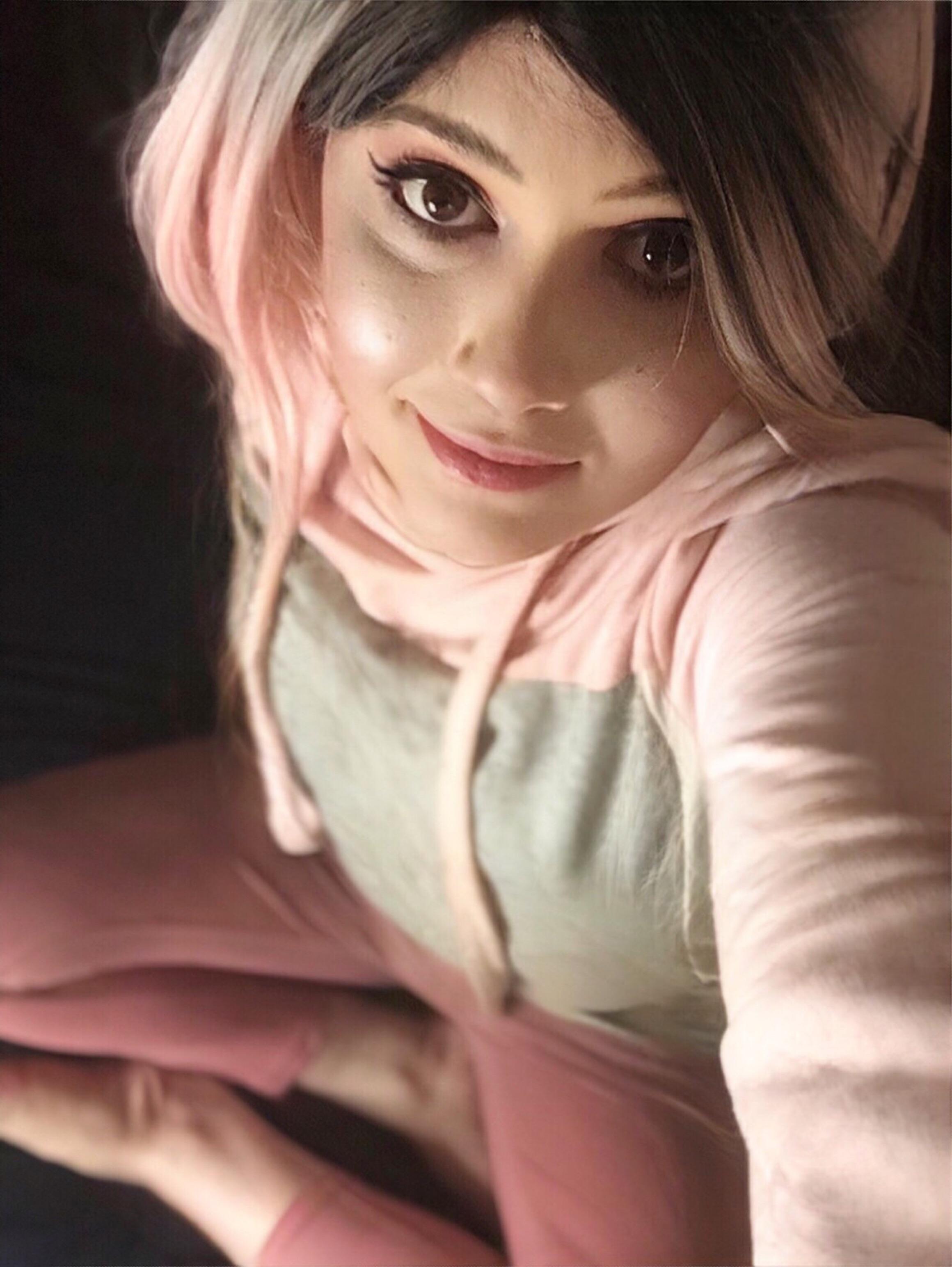 Felt Kinda Cute So Scrolller