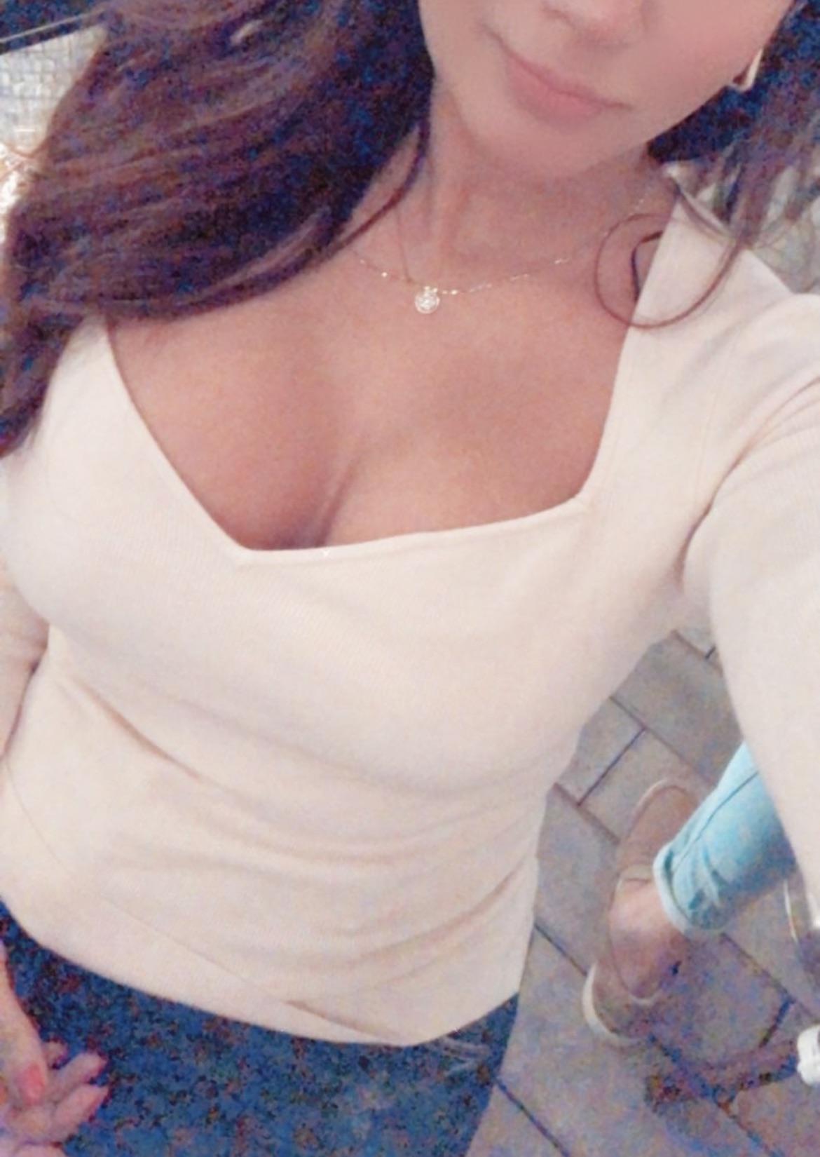 Felt like dressing up today🙈 | Scrolller