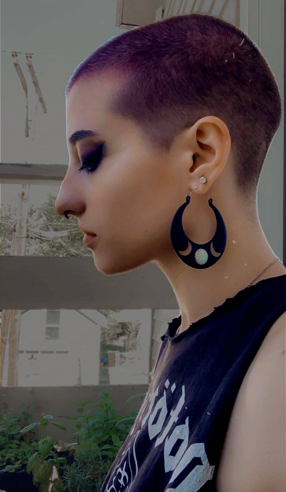 Felt like showing off my buzz and these hoops today | Scrolller