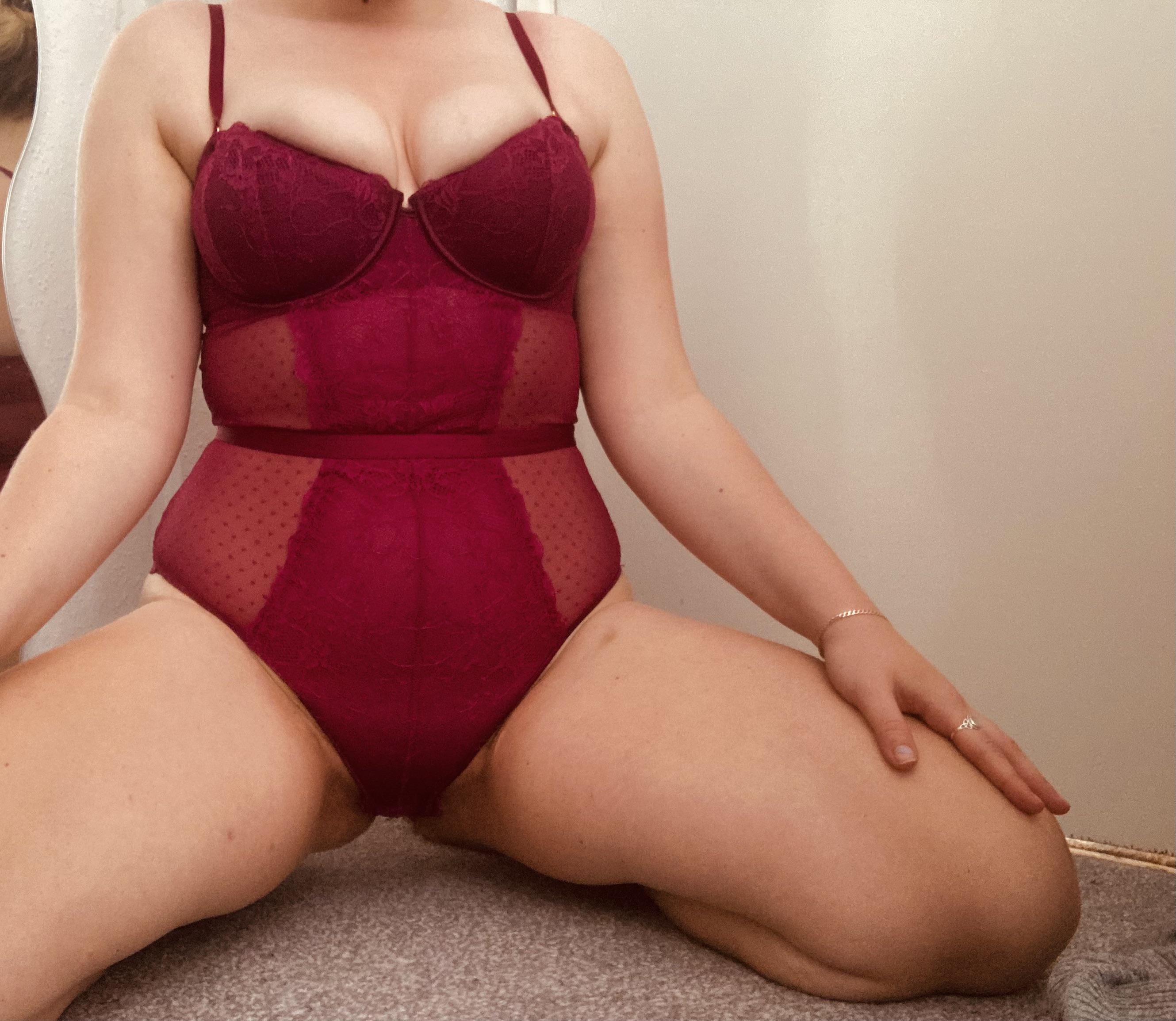 felt like slipping into something a bit more comfortable x | Scrolller