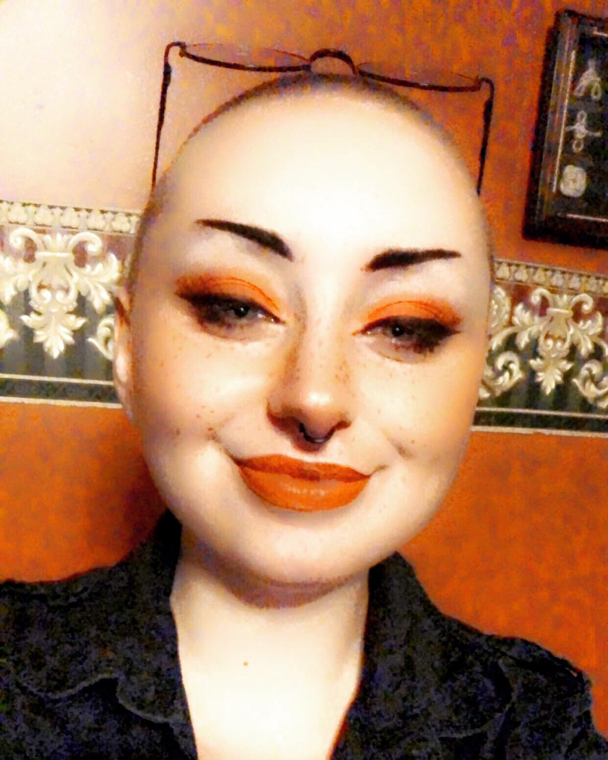 Felt powerful 🧡 loving my new orange pallet | Scrolller