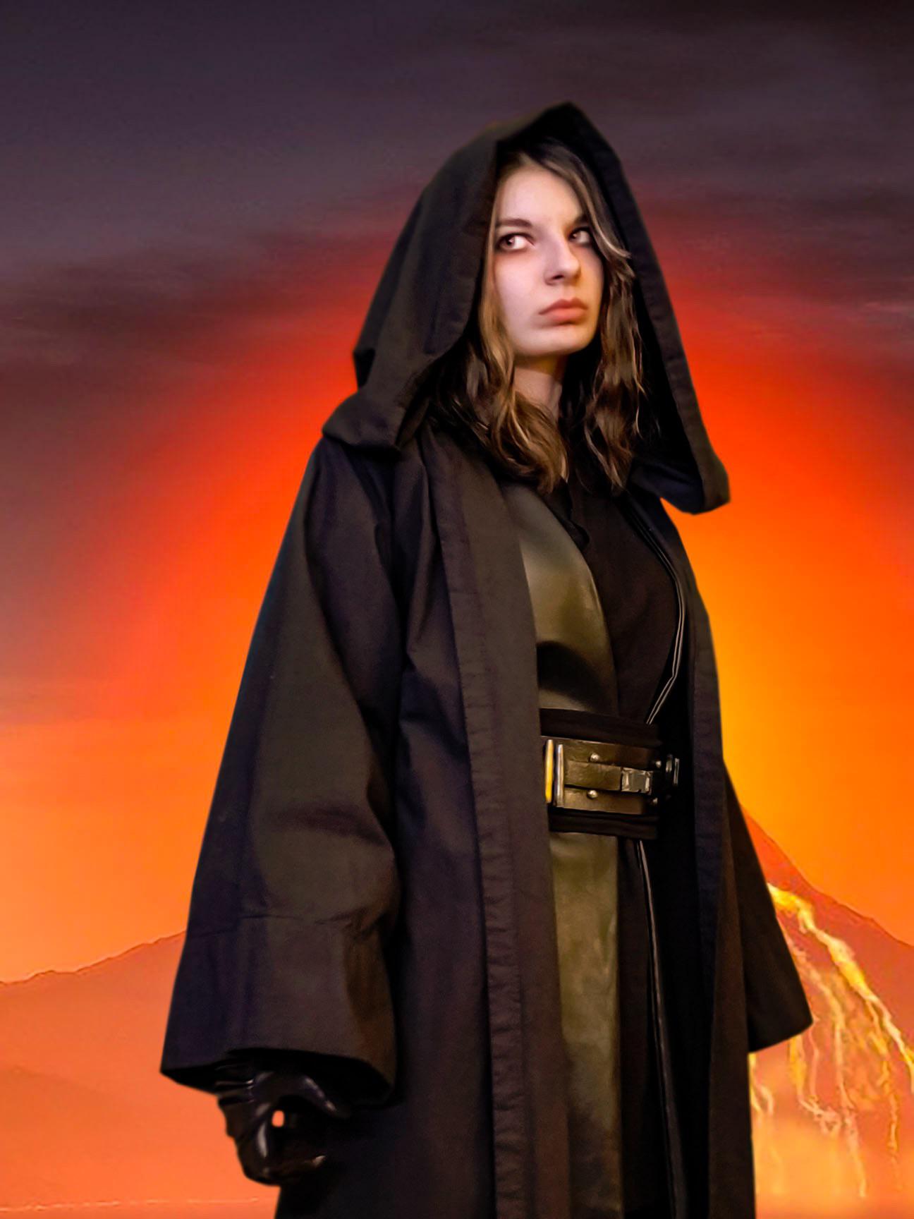 Female Anakin Skywalker cosplay [self] | Scrolller