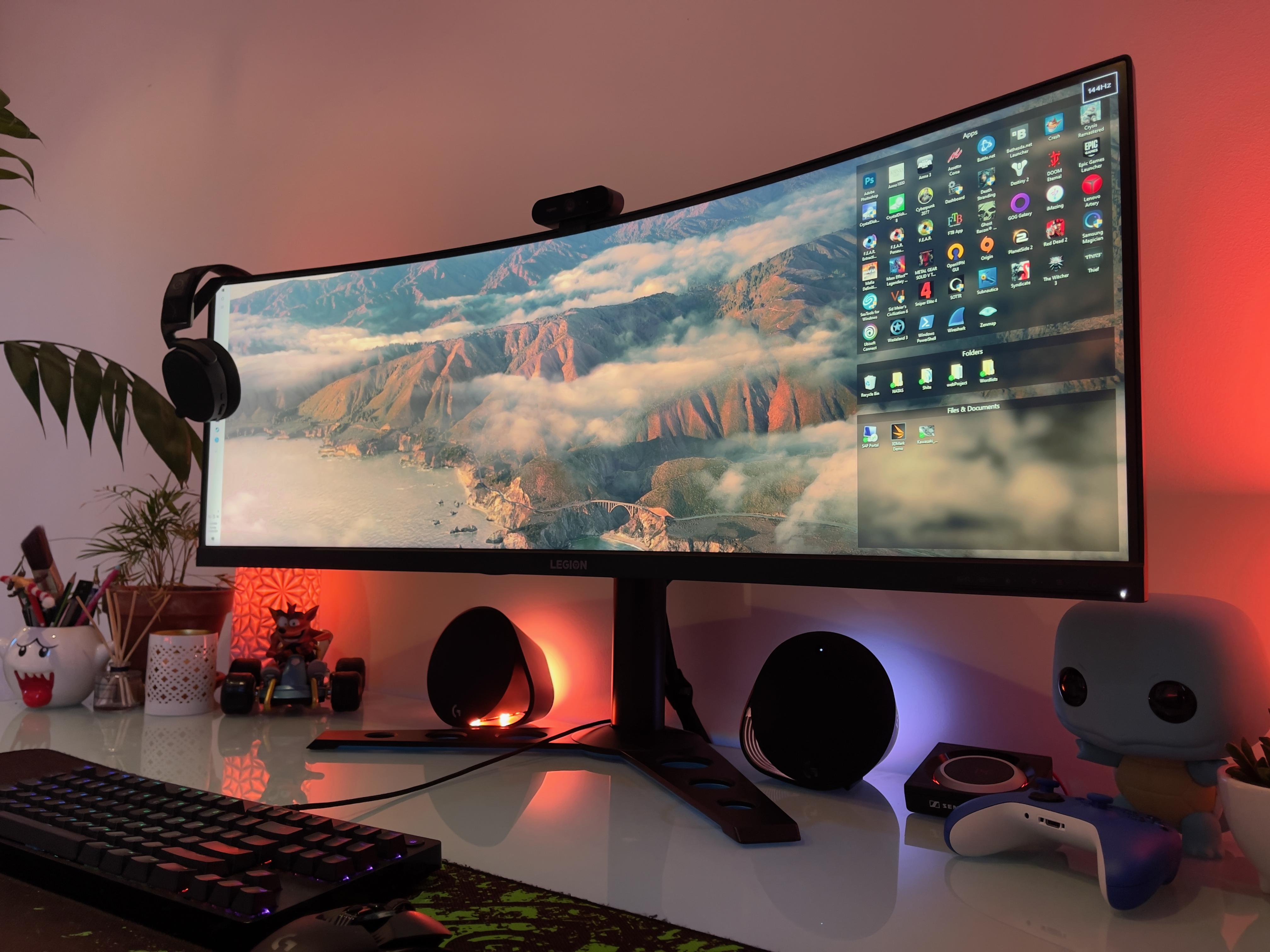 Feng to the Shui | Scrolller