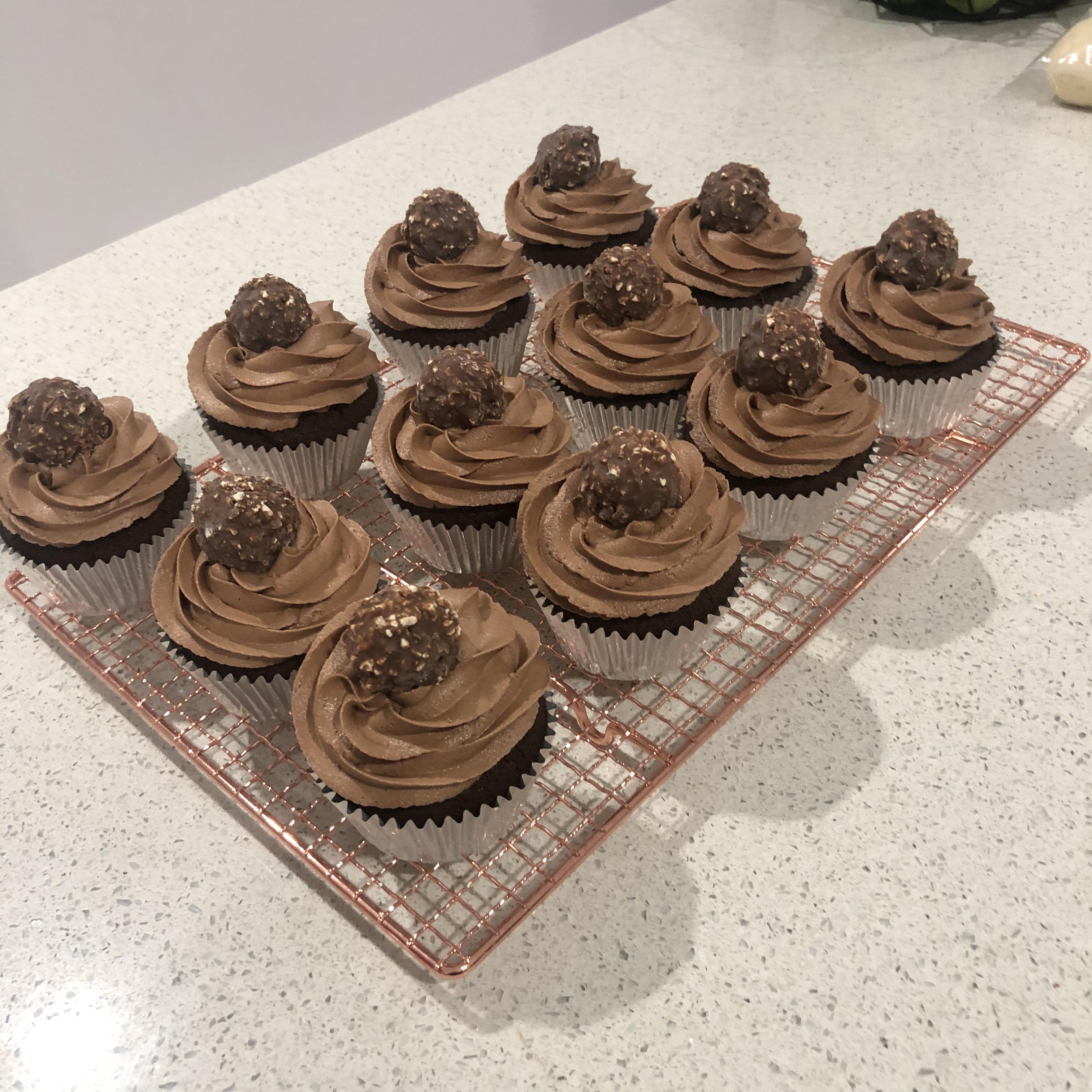 Ferrero Rocher Nutella cupcakes | Scrolller
